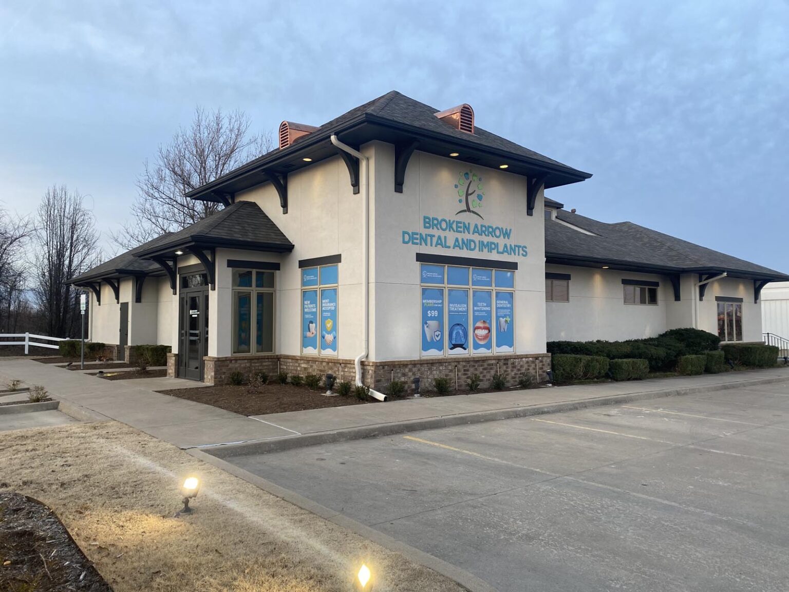 Dentist in Broken Arrow, OK - Broken Arrow Dental & Implants